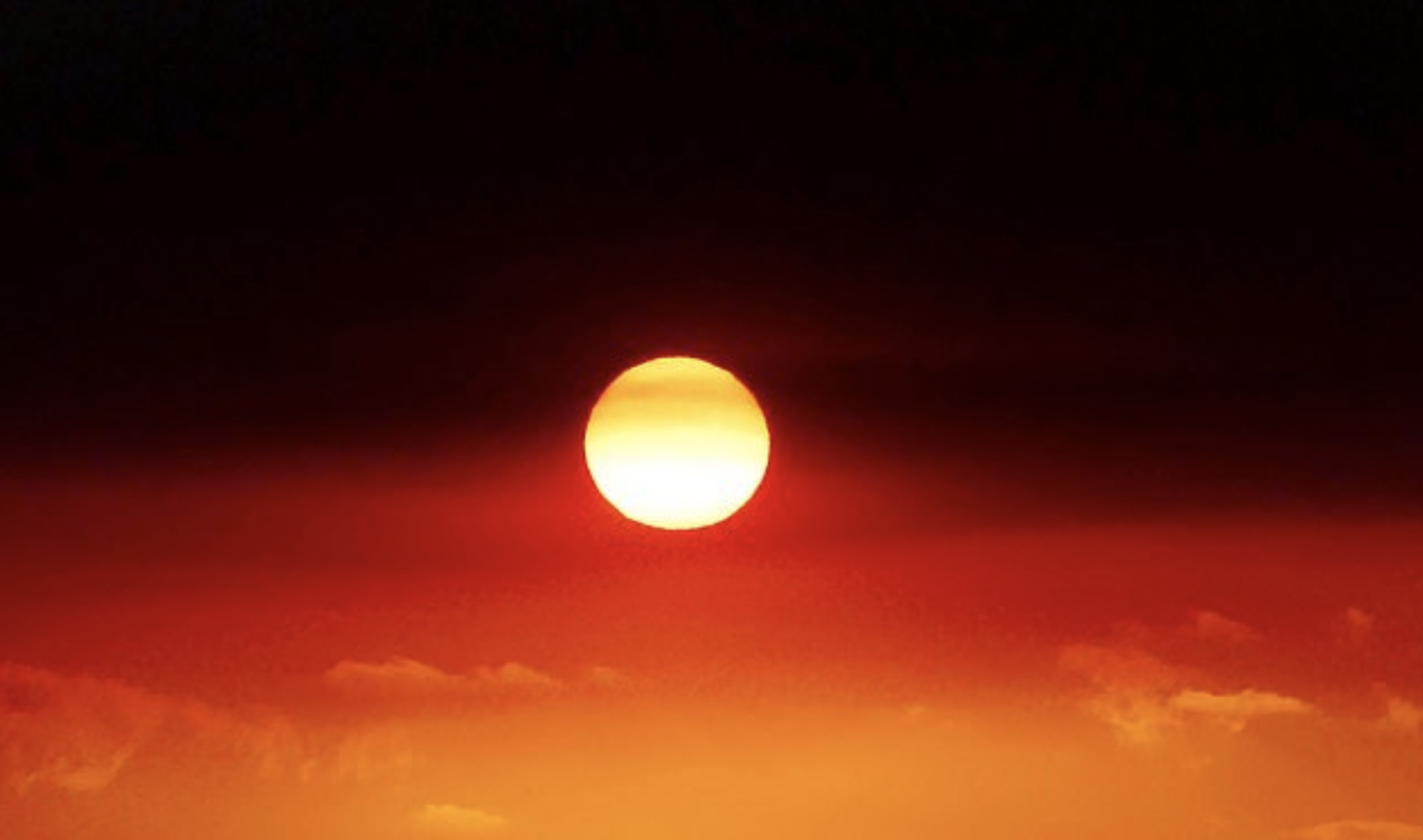 Stunning Photograph Shows Bushfire Smoke Turning the Australian Sky ...