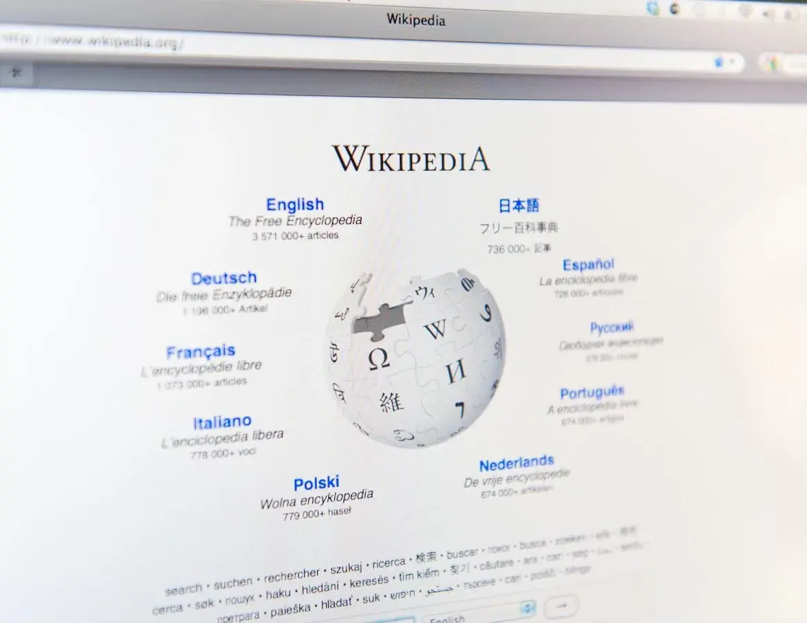 Wikipedia: Elite Disinformation Tool?